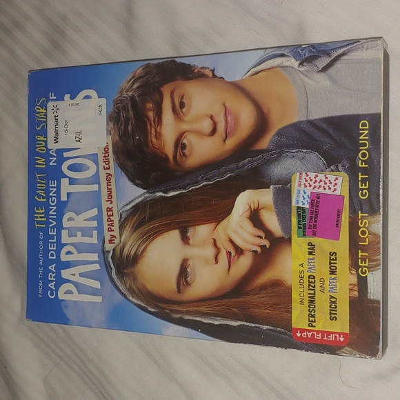 Media | Paper Towns Dvd E160 | Poshmark